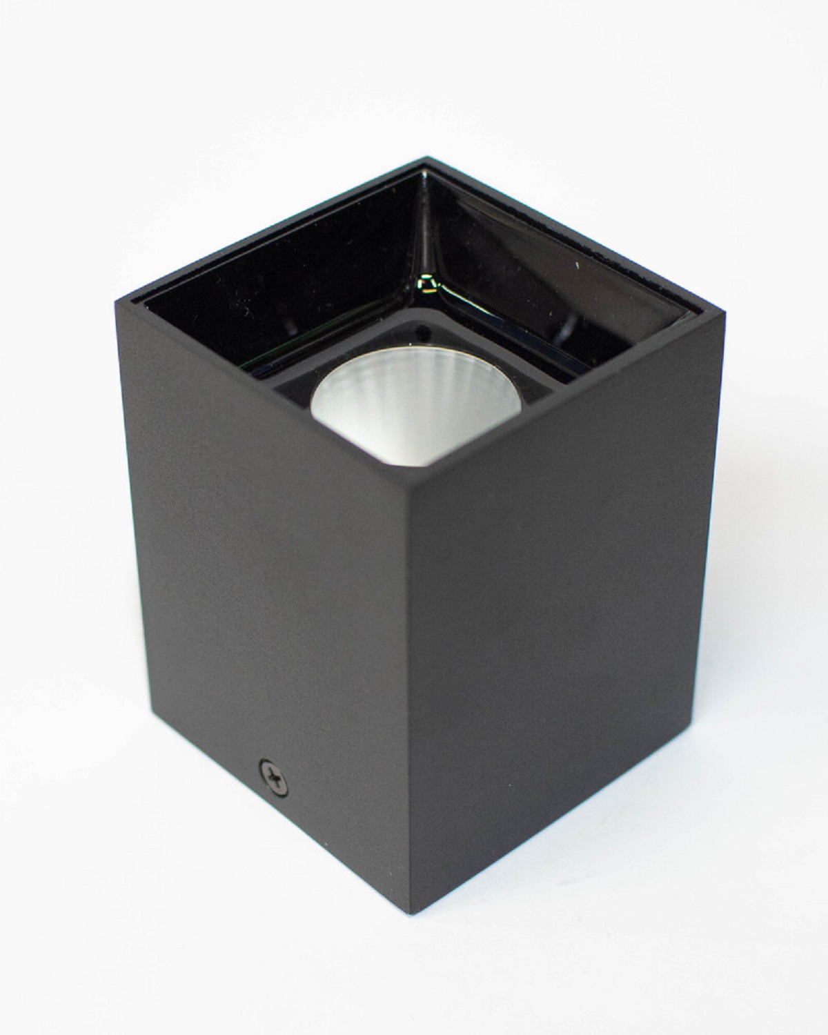 Macroelectric :: Electricidad e iluminación - Plafon LED 10W Negro Calido